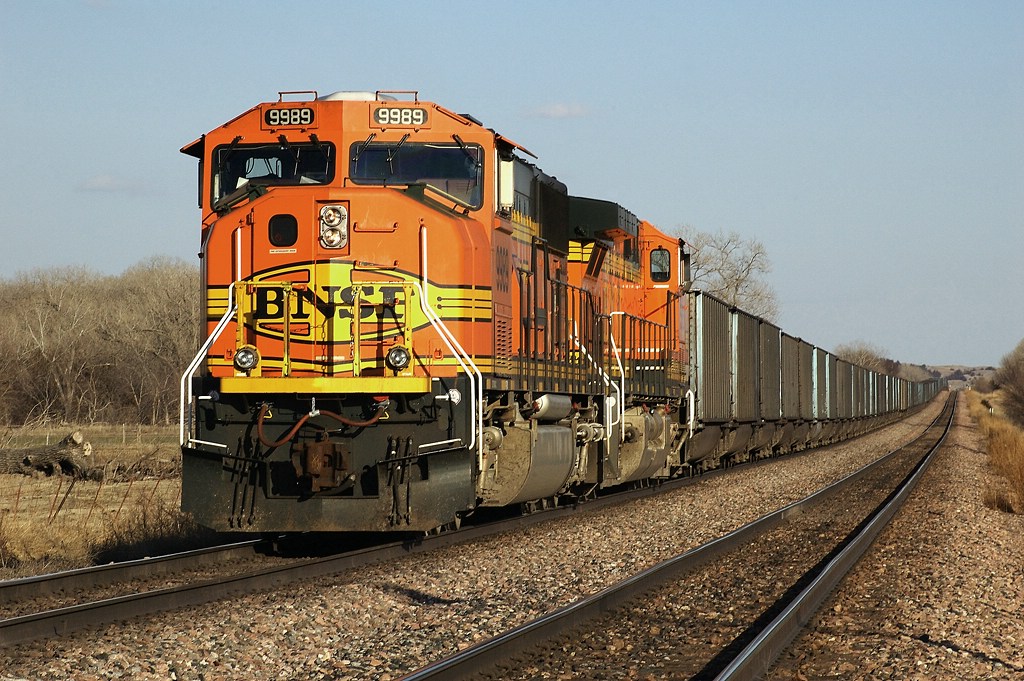 BNSF 9989 is westbound